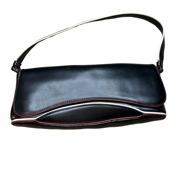 me too | Bags | Vintage Me Too Black Small Shoulder Bag | Poshmark